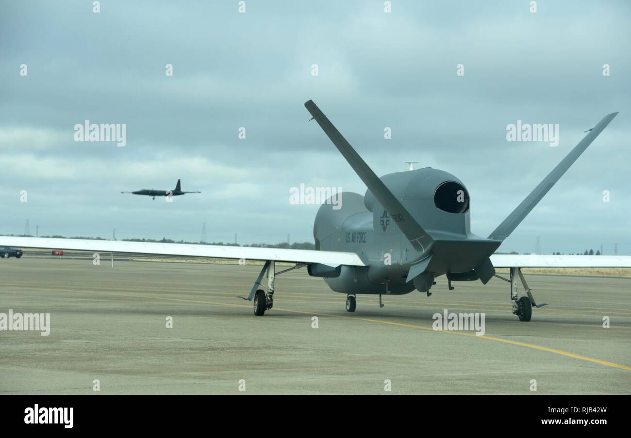 Rq4 aircraft hi-res stock photography and images - Alamy