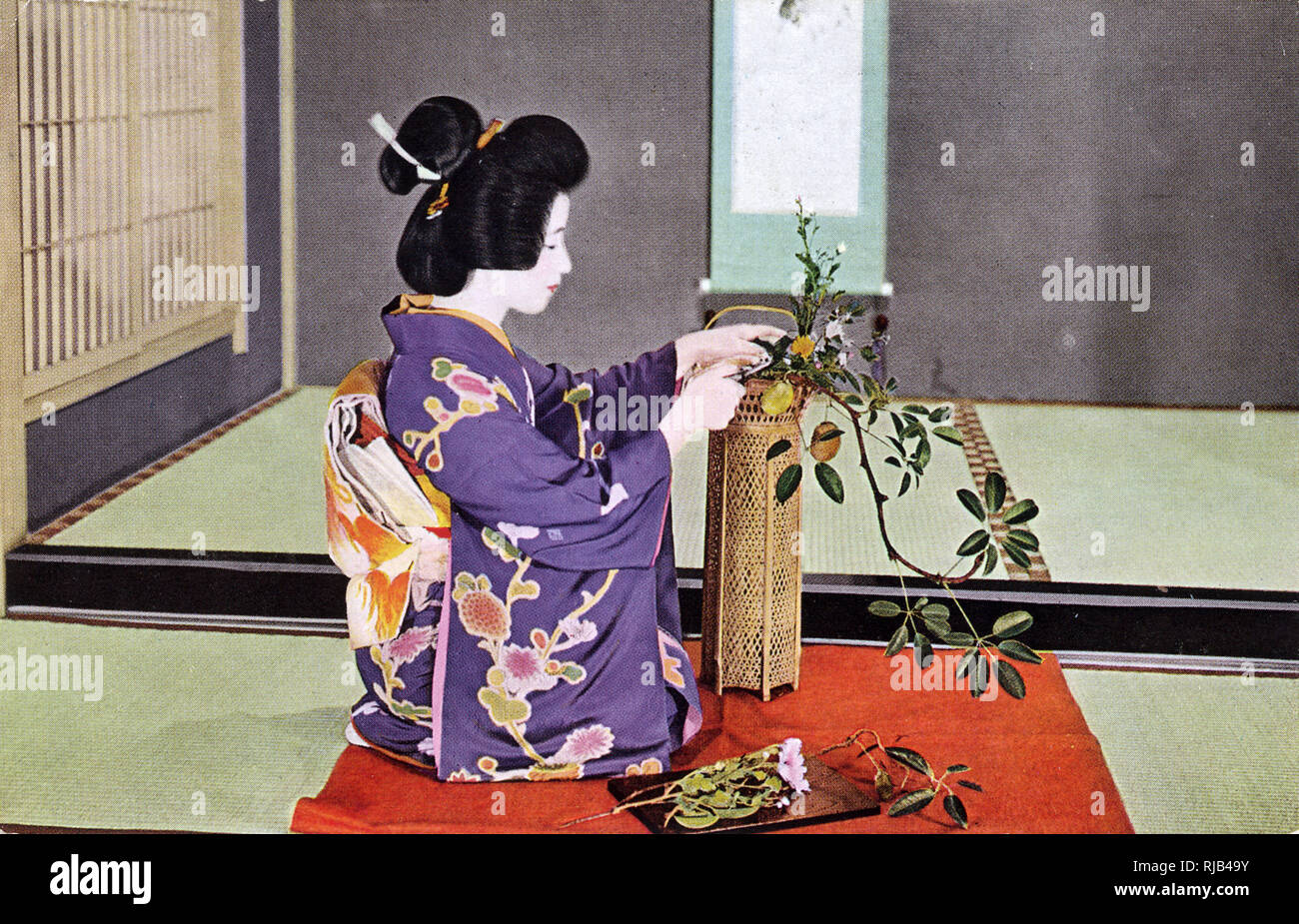 JAPANESE FLOWER ART Stock Photo - Alamy