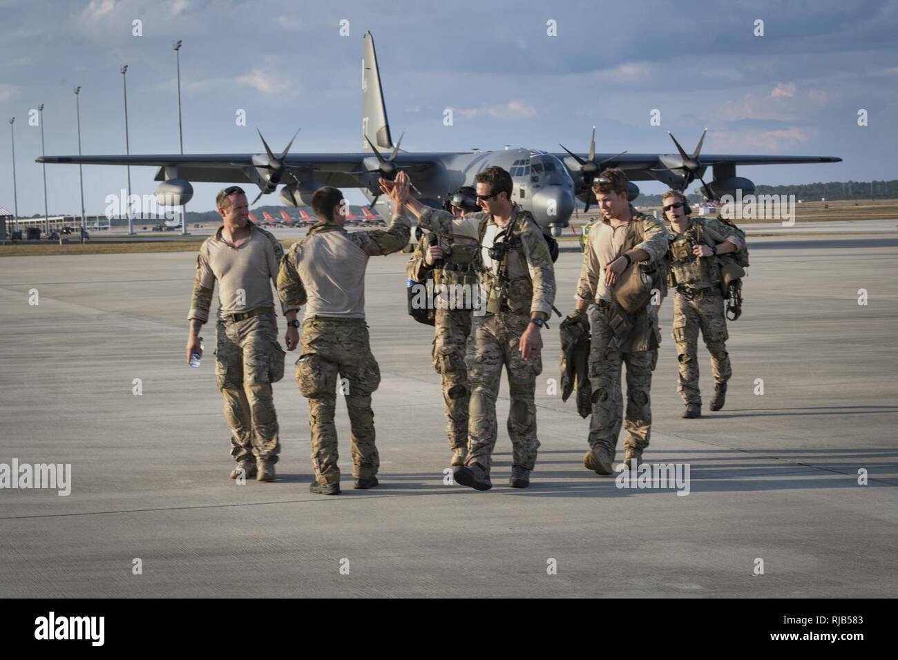 Pararescuemen from the 38th rescue squadron hi-res stock photography ...