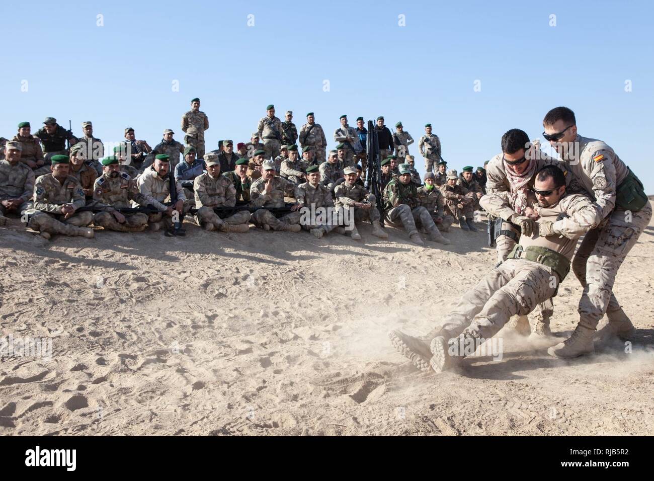 Islamic state of iraq training class hi-res stock photography and ...