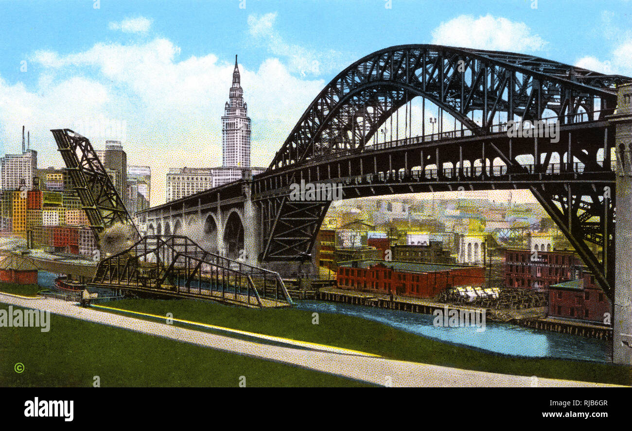 Cleveland, Ohio, USA - High Level Bridge looking East Stock Photo - Alamy