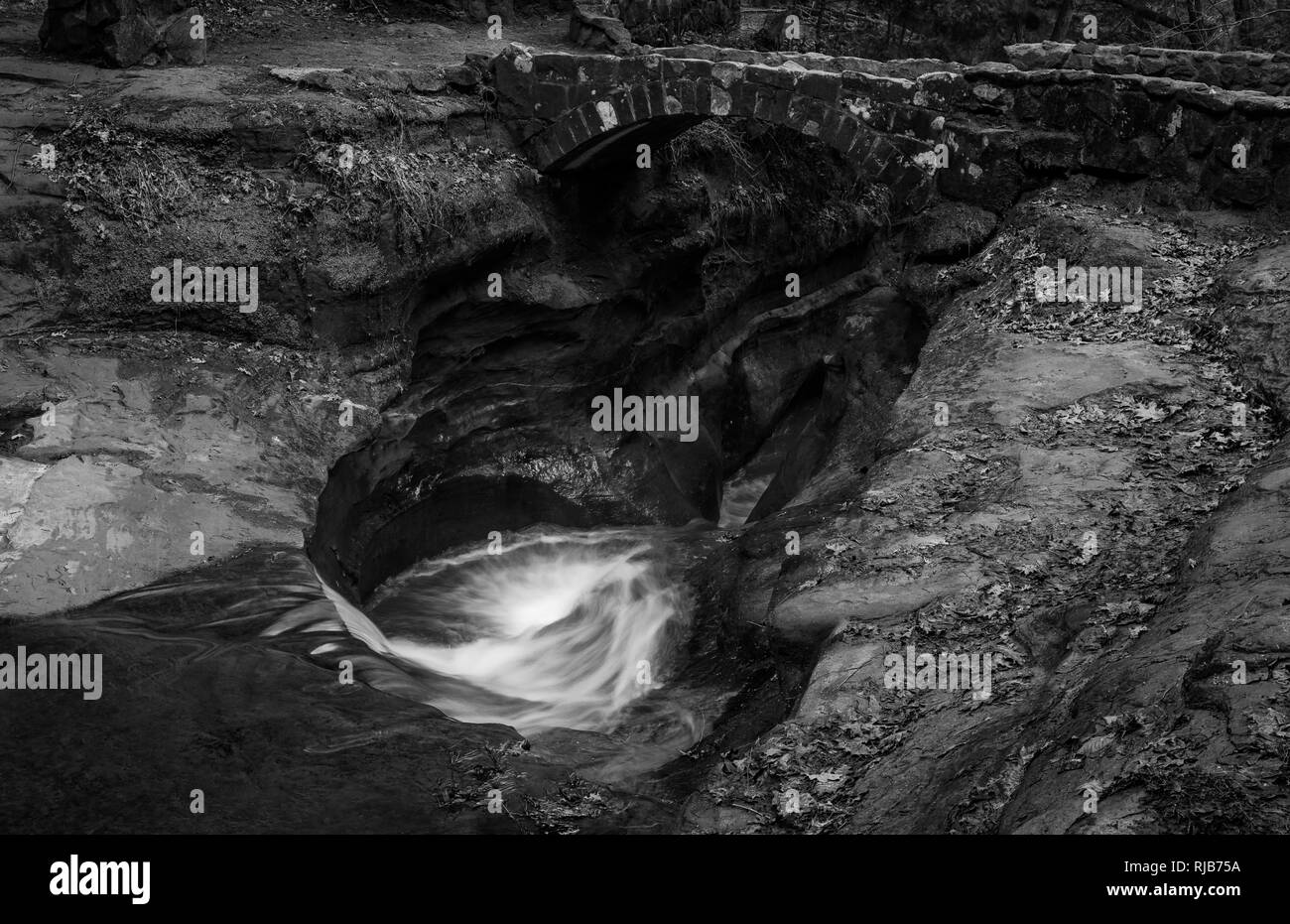 Stone under water Black and White Stock Photos & Images - Alamy
