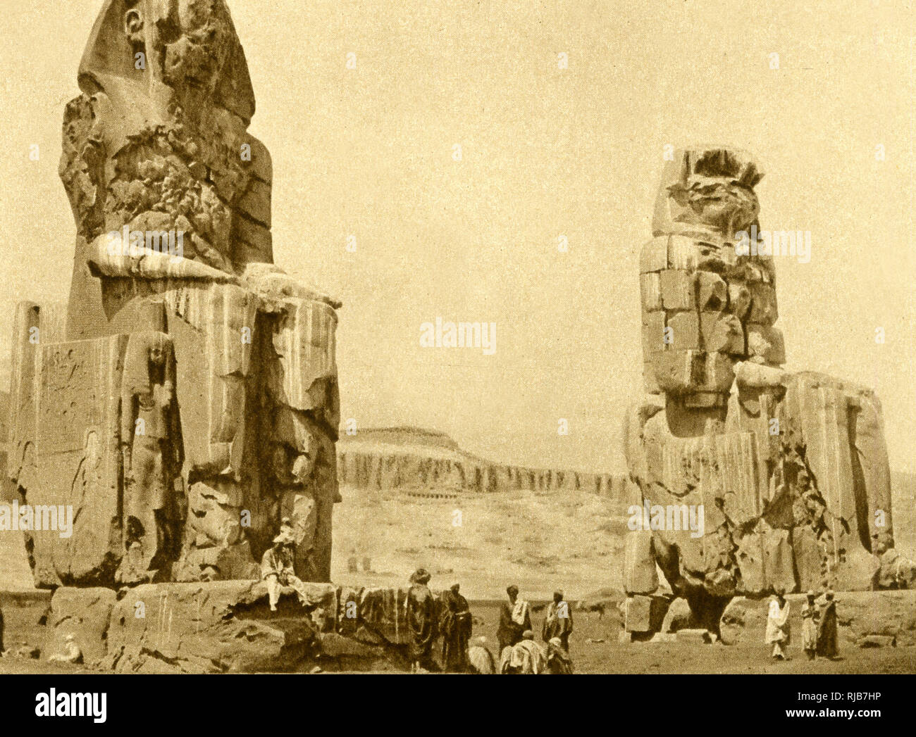 Two colossi hi-res stock photography and images - Alamy