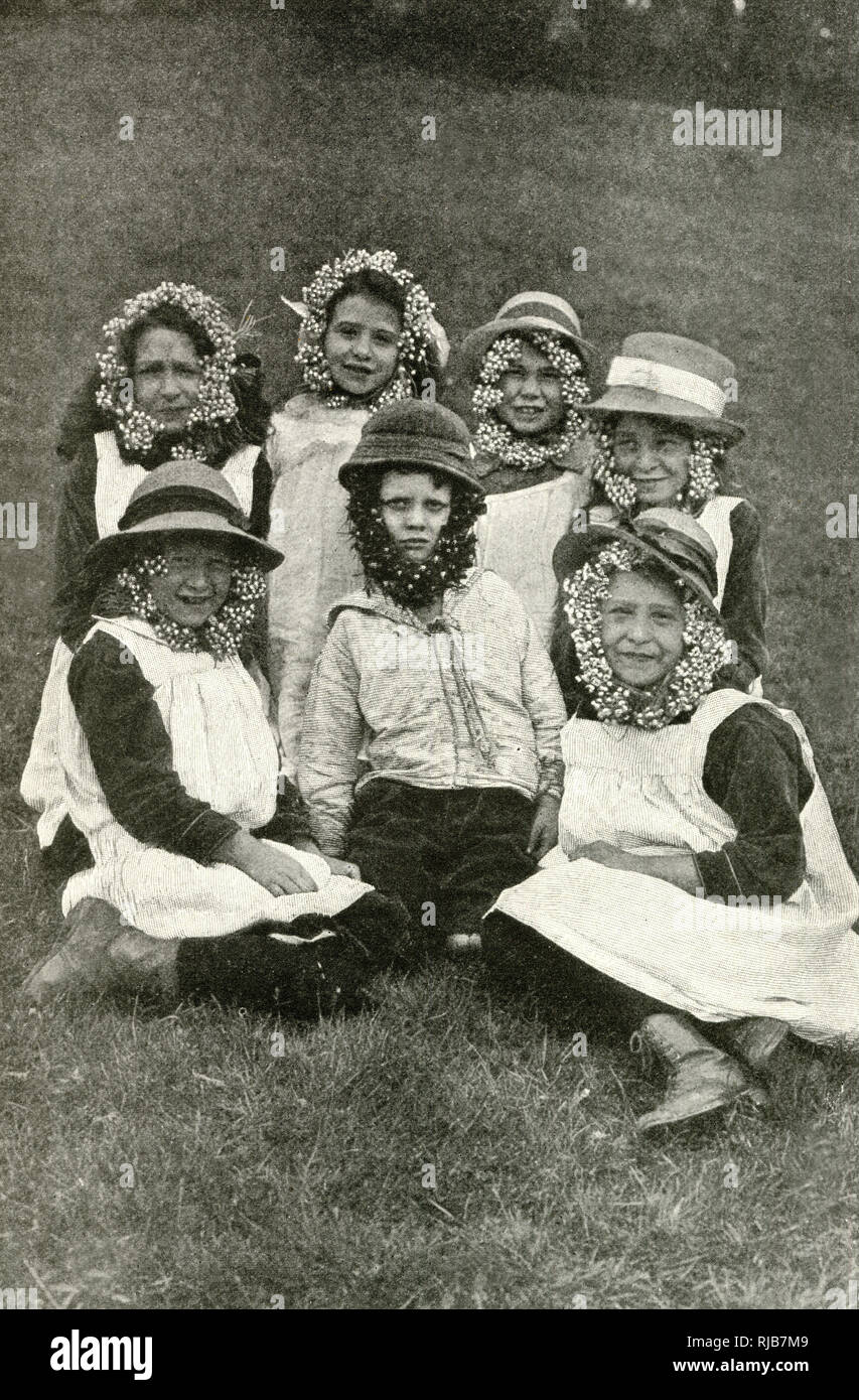 England 1920s children hi-res stock photography and images - Alamy