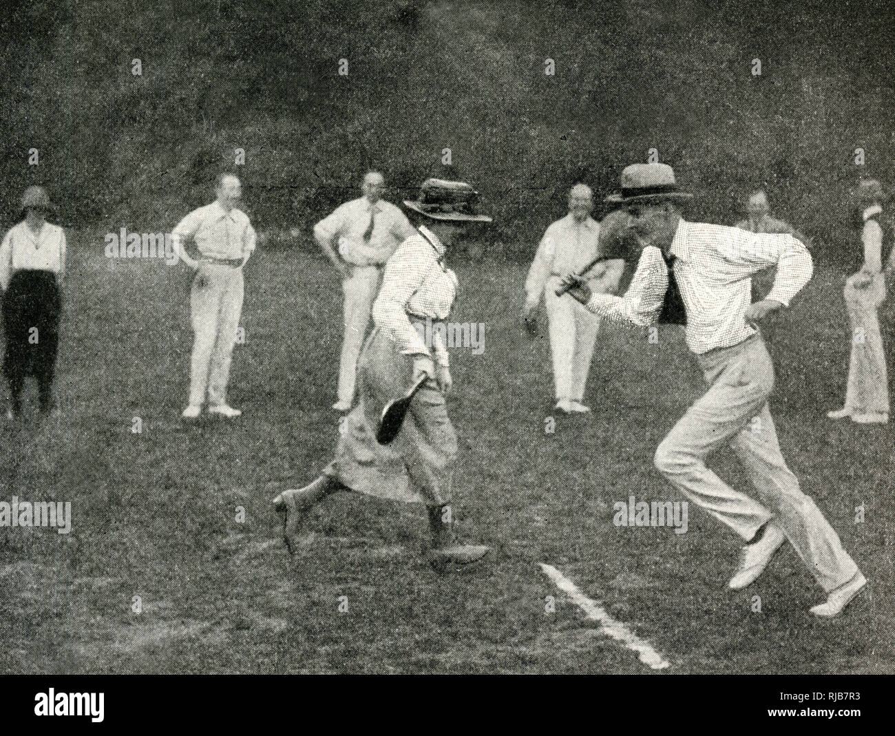 1920s cricket hi-res stock photography and images - Alamy