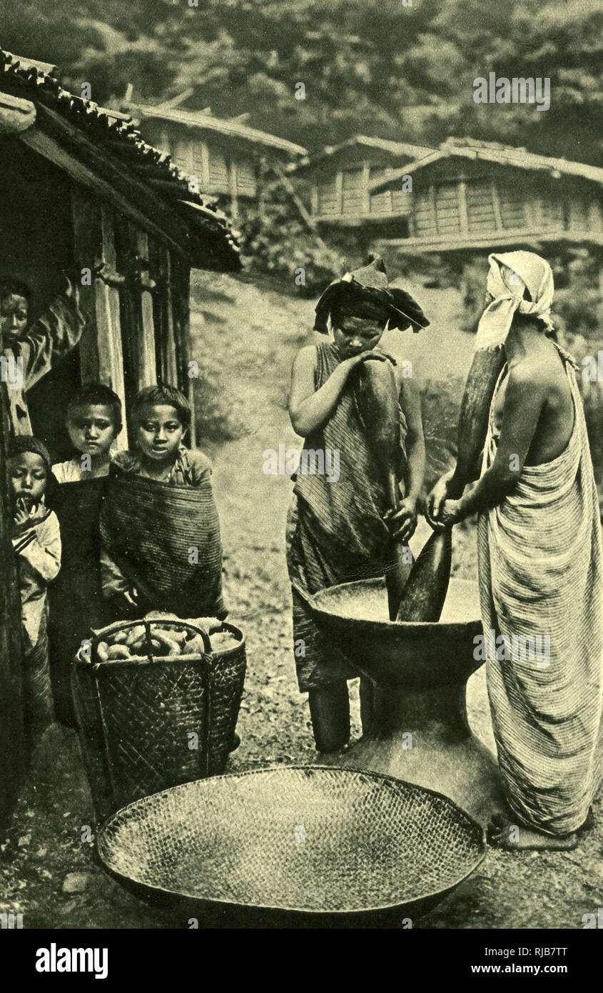 Women and children of the Atayal tribe, Formosa (Taiwan Stock Photo - Alamy