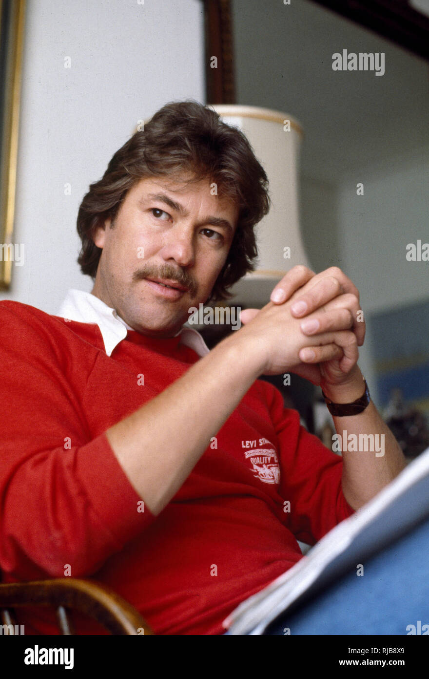 Gary Bond's Instagram, Twitter & Facebook on IDCrawl