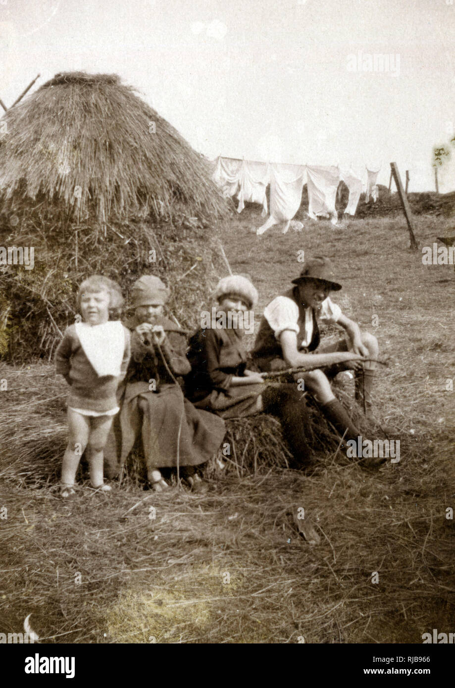 Farmers children hi-res stock photography and images - Alamy