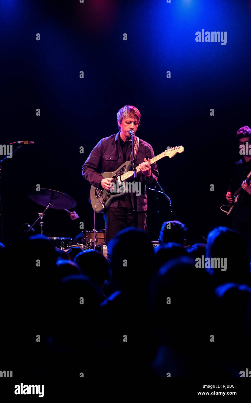 Steve Gunn performing to a sold out show on Feburary 1, 2019 at New ...