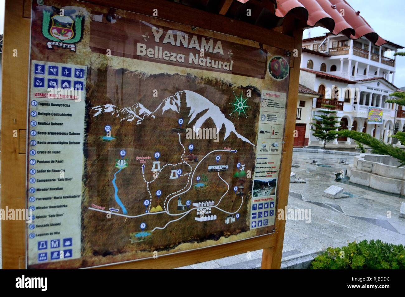 Tourist Map - Main square in YANAMA - National park HUASCARAN ...