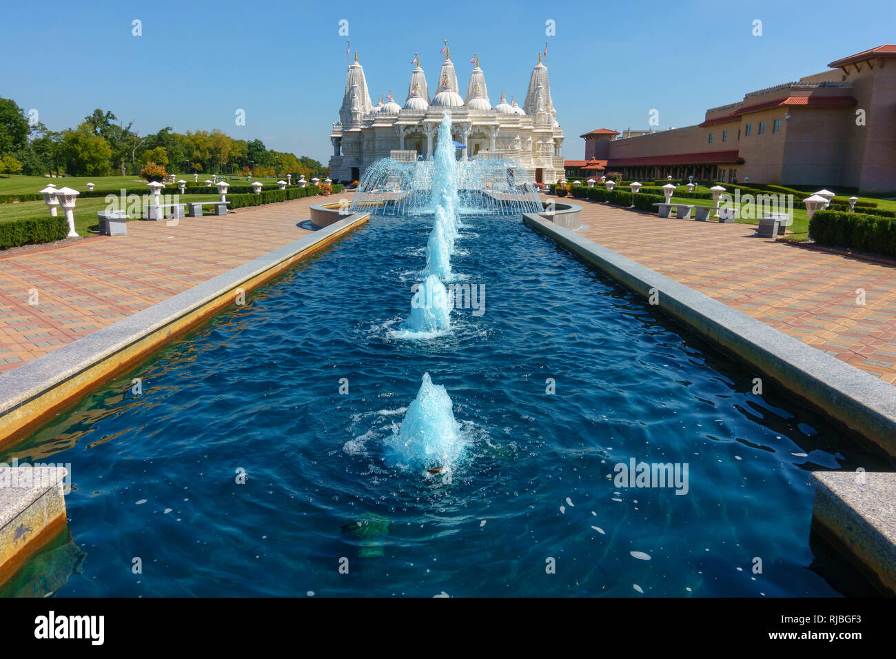 Buddhist temple chicago hi-res stock photography and images - Alamy