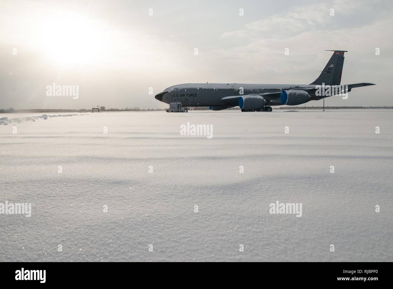 KC-135 Stratotankers assigned to the 121st Air Refueling Wing sit on ...