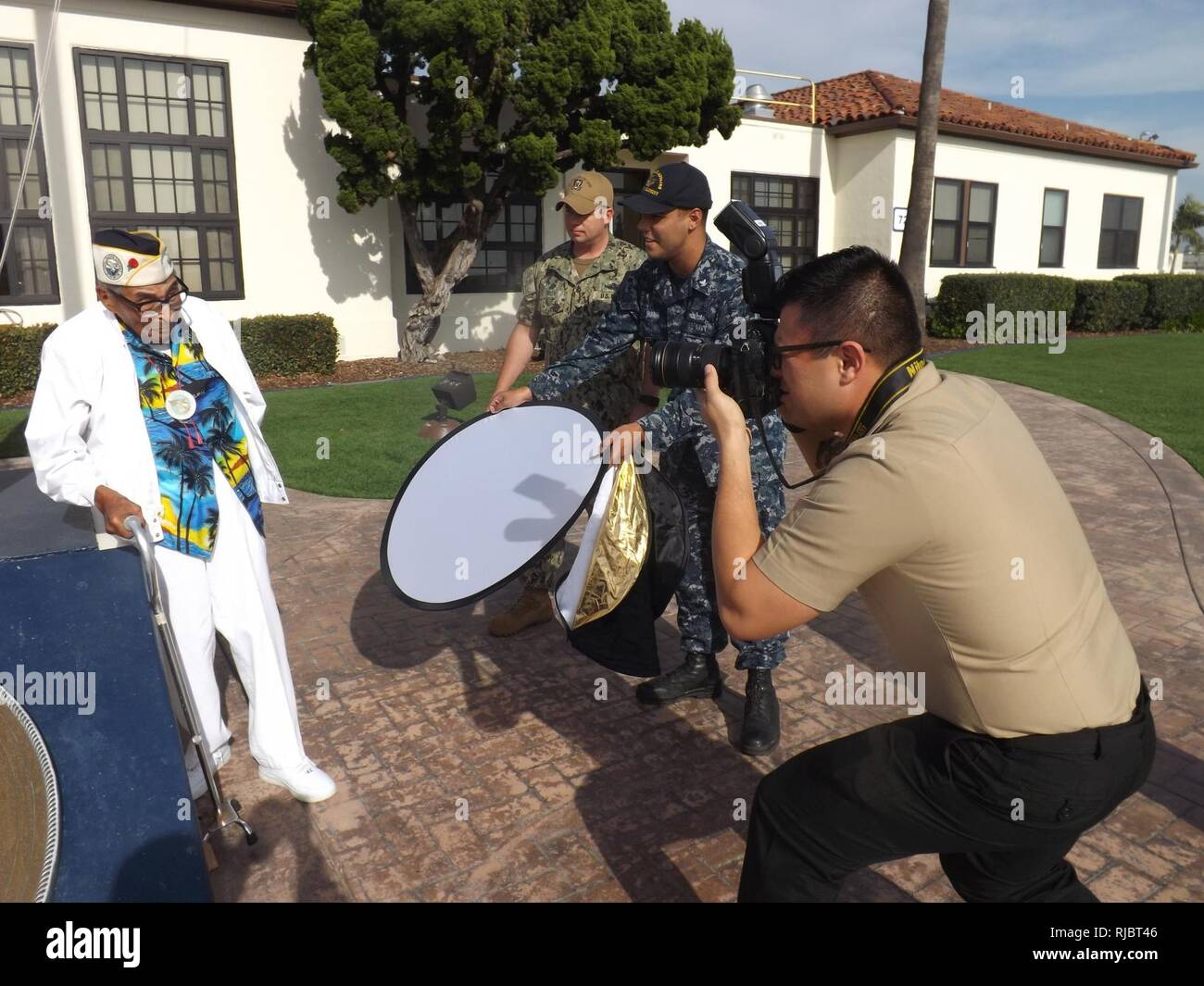 SAN DIEGO (Jan. 16, 2018) Mass Communication Specialist 3rd Class ...