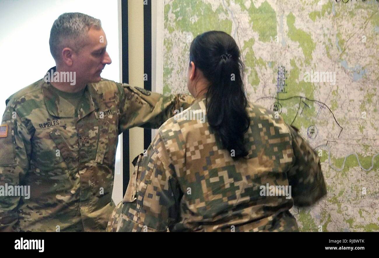 Military decision making process hi-res stock photography and images ...