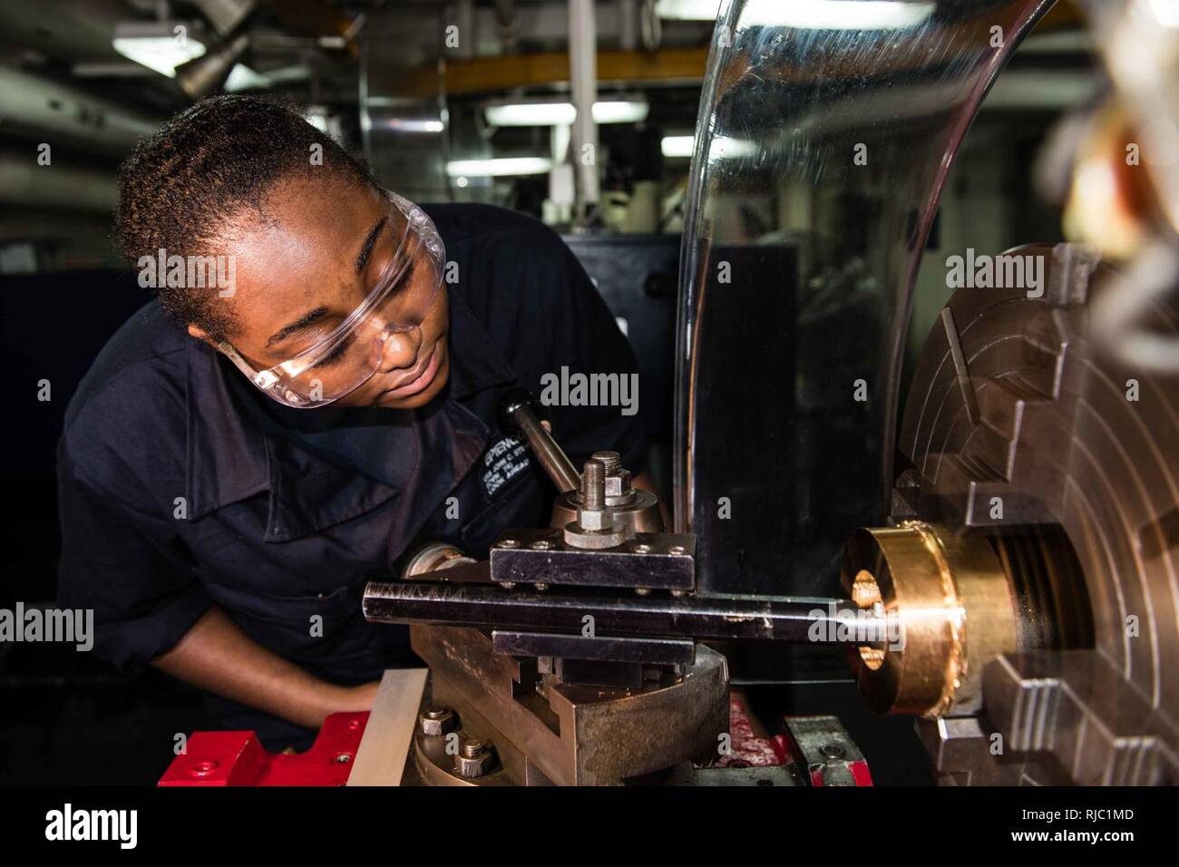 Machine shop activities hi-res stock photography and images - Alamy