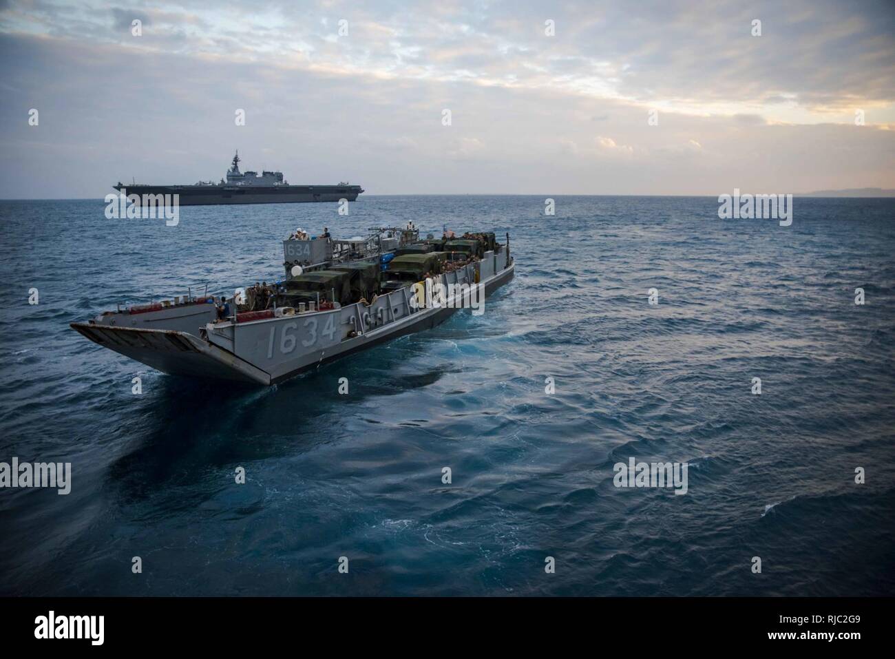 Landing craft utility lcu 1634 hi-res stock photography and images - Alamy