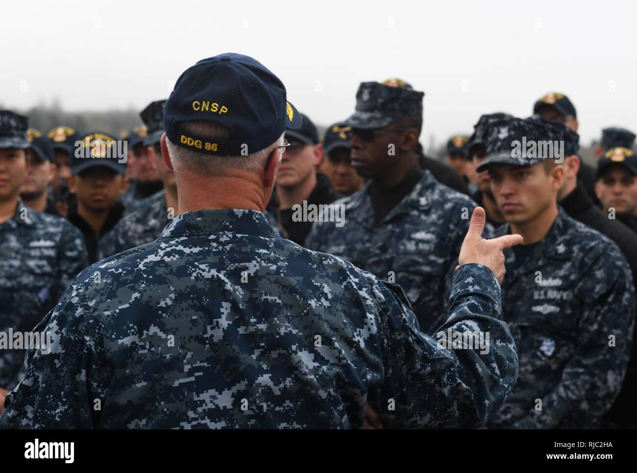 EVERETT, Wash. (Nov. 1, 2016) Vice Adm. Thomas Rowden, commander, Naval ...