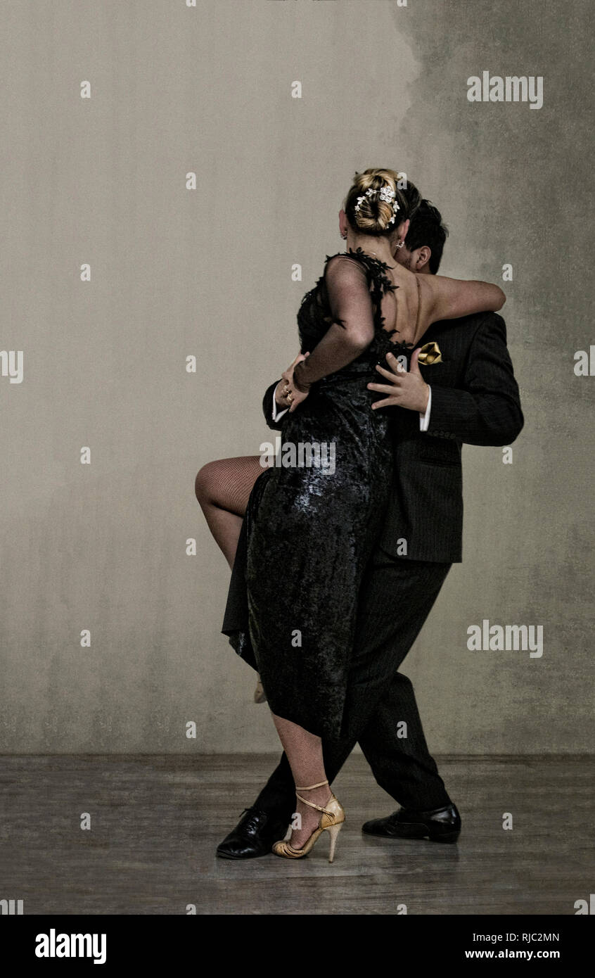 Two women dancing tango hi-res stock photography and images - Alamy