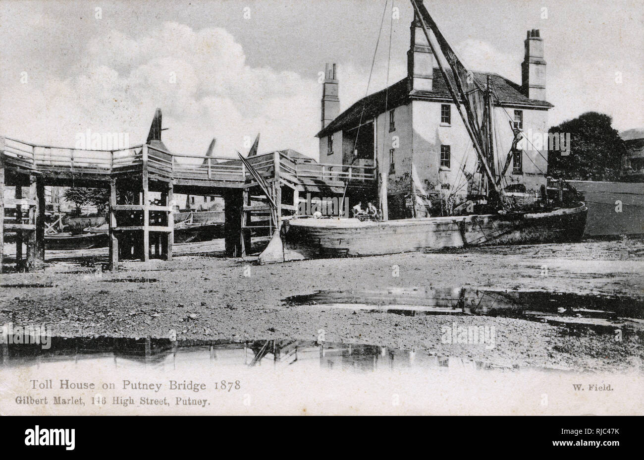 Toll House on Putney Bridge, London Stock Photo - Alamy