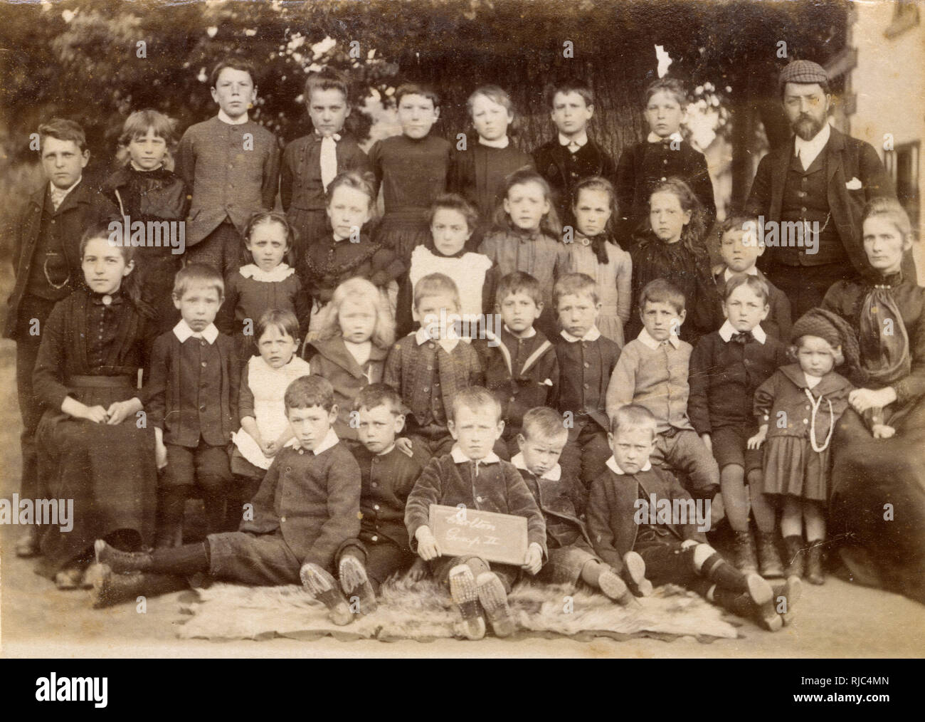 School children of the 1890s hi-res stock photography and images - Alamy