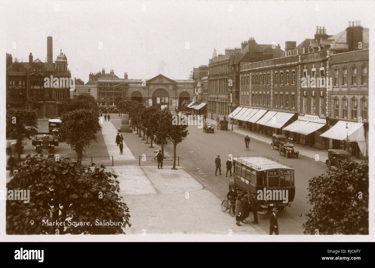 Salisbury, Wiltshire - Market Square Stock Photo - Alamy