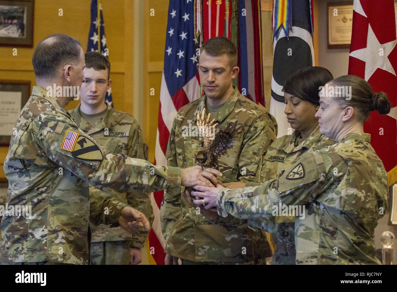 504th military police battalion hi-res stock photography and images - Alamy