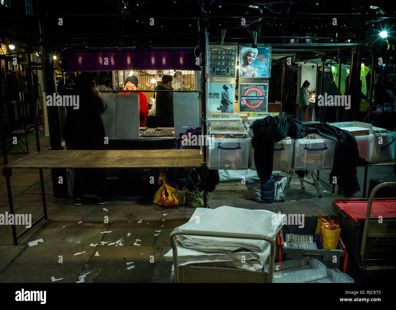 Camden indoor market hi-res stock photography and images - Alamy