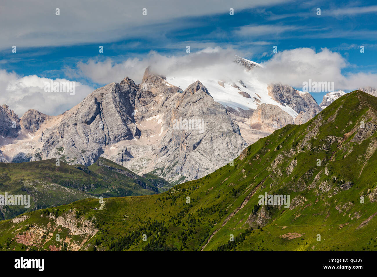 Europe, Italy, Alps, Dolomites, Mountains, Veneto, Belluno, Giau Pass ...