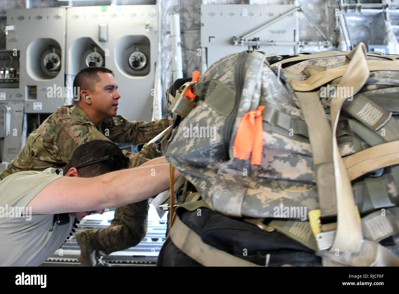 387th air expeditionary squadron hi-res stock photography and images ...
