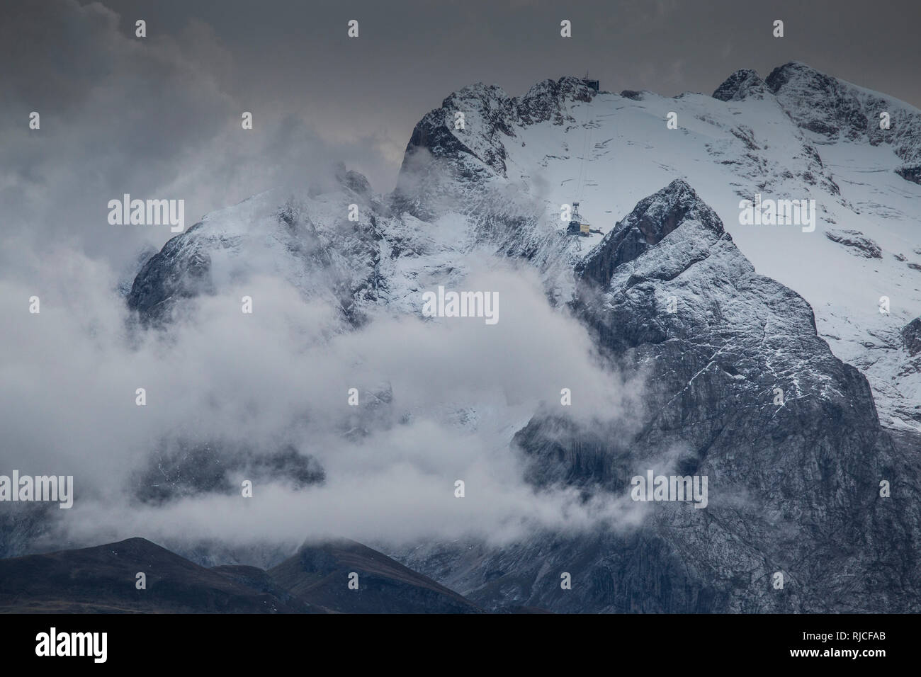 Europe, Italy, Alps, Dolomites, Mountains, Veneto, Belluno, Giau Pass ...