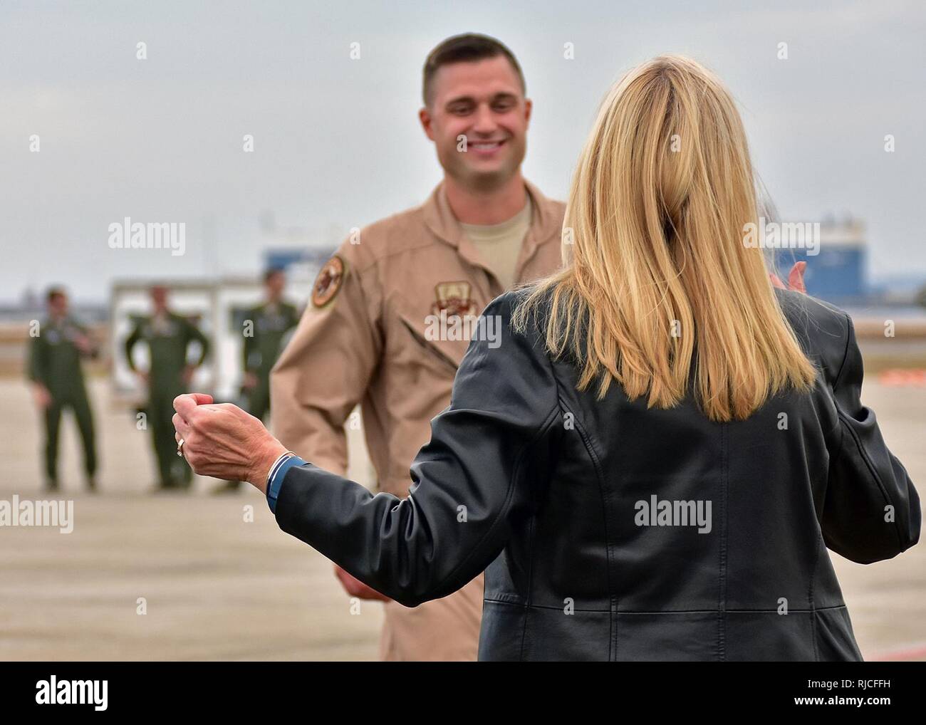 143 airlift wing hi-res stock photography and images - Alamy