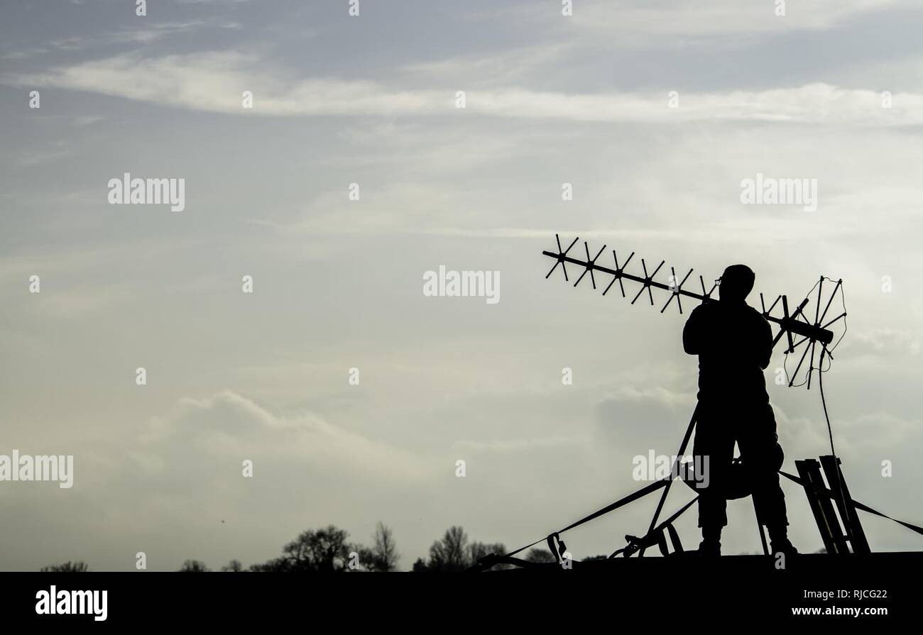 Raf antenna hi-res stock photography and images - Alamy