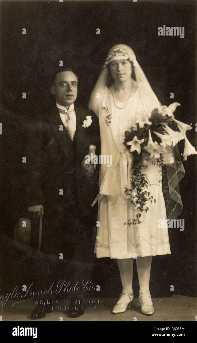 Couple height difference hi-res stock photography and images - Alamy