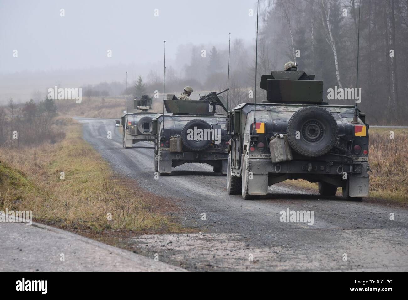 U.S. Soldiers assigned to 709th Military Police Battalion, 18th ...