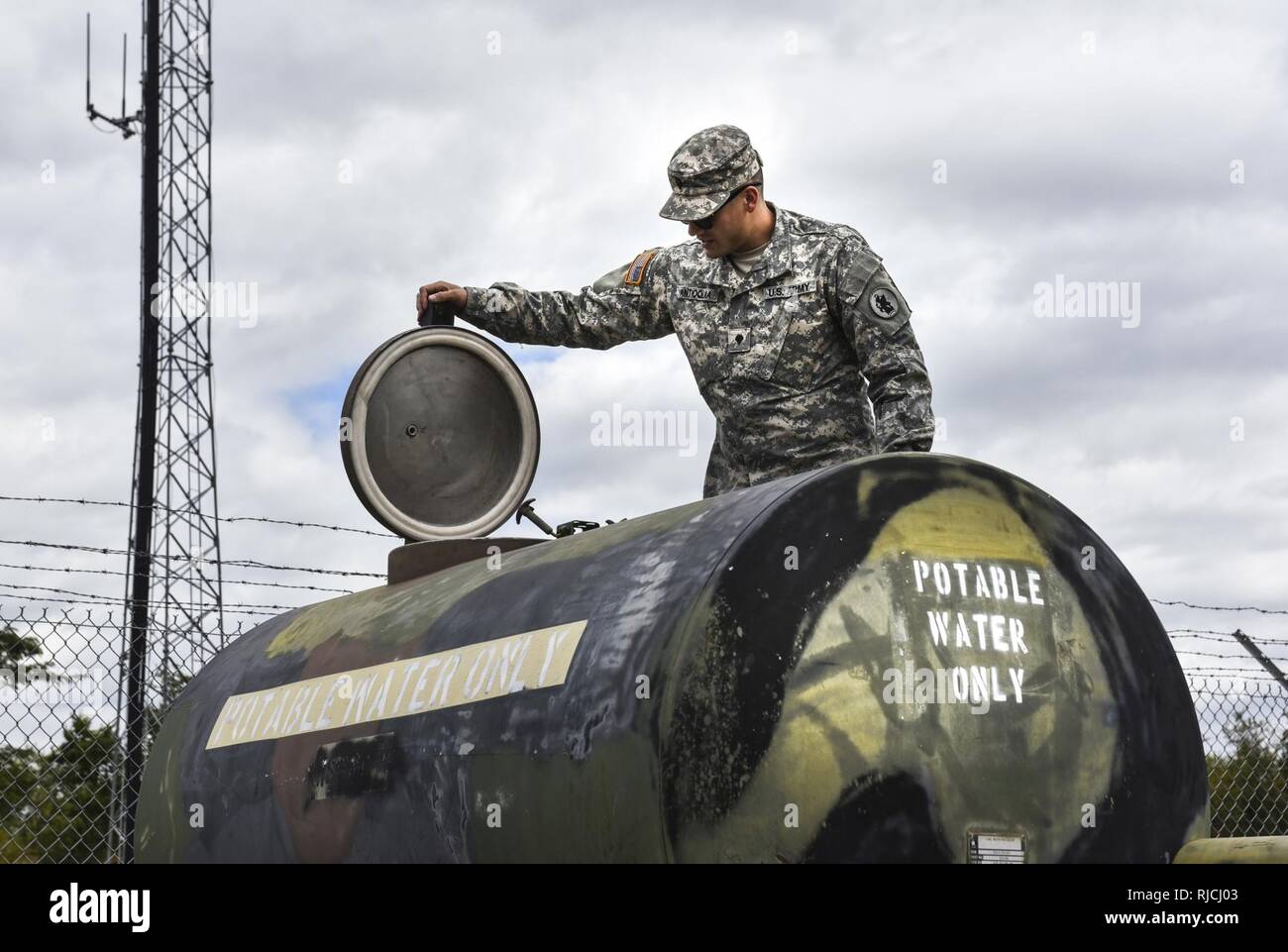 Field sanitation class hi-res stock photography and images - Alamy