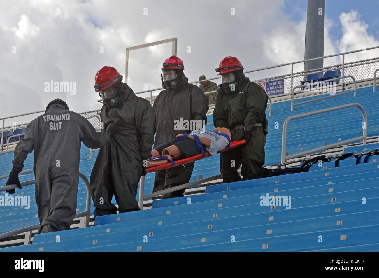 U.S. Army Reserve Sgt. Jeffrey Evans, left, Spc. Steven Dileo, Staff ...