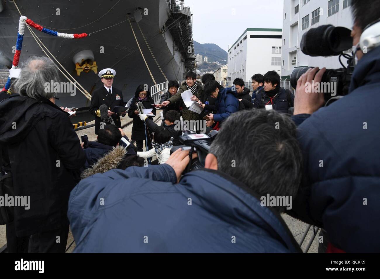 SASEBO, Japan (Jan. 14, 2018) Amphibious assault ship USS Wasp (LHD 1 ...