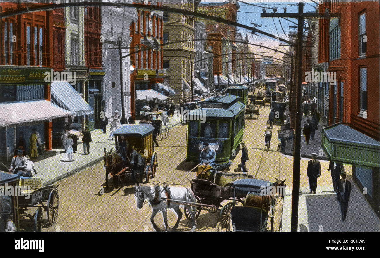 Newport usa people shopping hi-res stock photography and images - Alamy