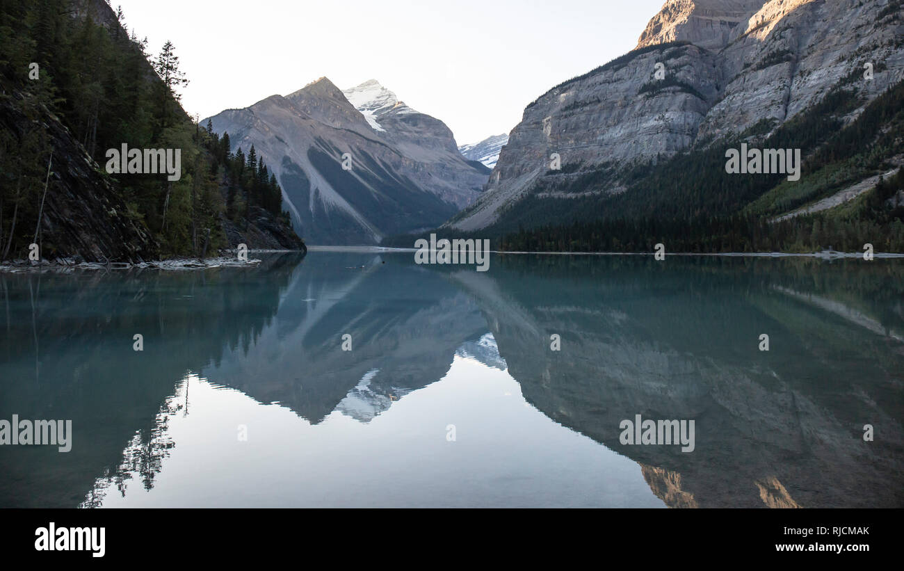 Kanada, British Columbia, Mount Robson Provincial Park, Kinney Lake ...