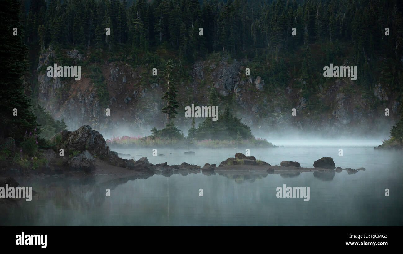 Kanada, British Columbia, Garibaldi Provincial Park, Lake Garibaldi ...