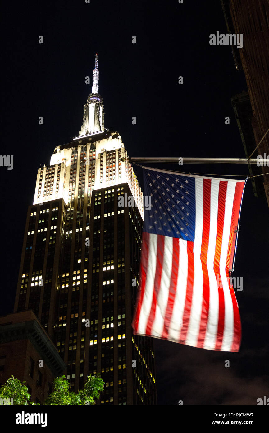 Empire state building nacht hi-res stock photography and images - Alamy