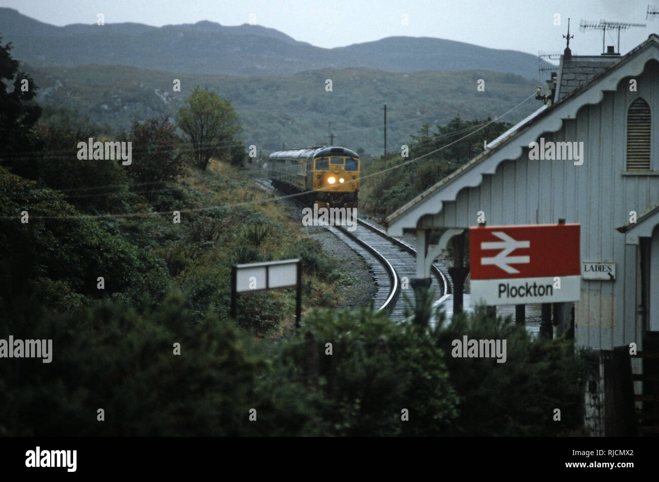 Scotrail train on kyle line hi-res stock photography and images - Alamy