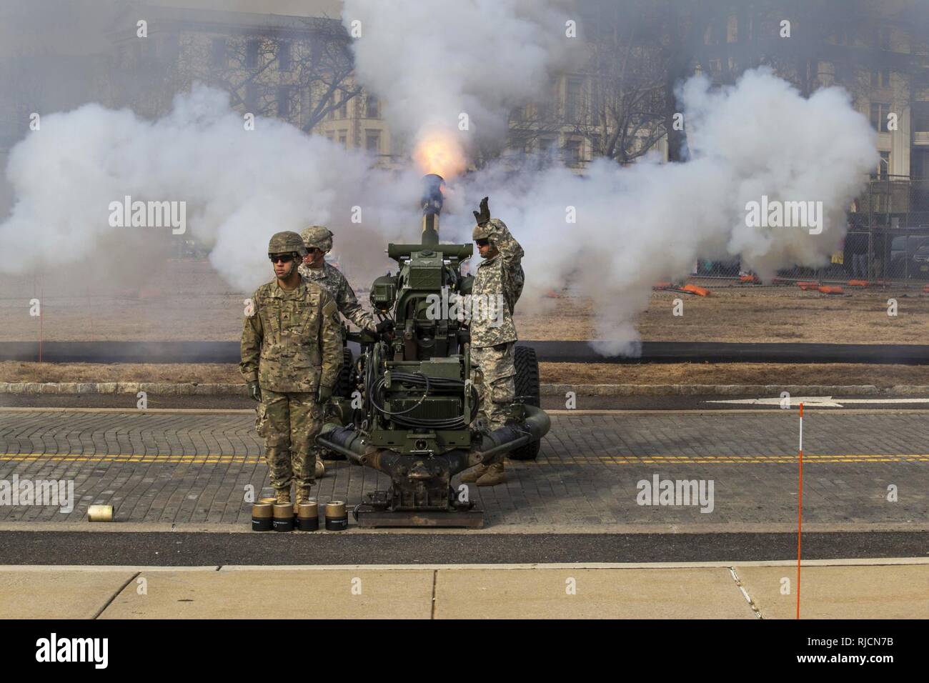 U.S. Army Soldiers with A Battery, 3-112th Field Artillery, New Jersey Army National Guard, fire ...