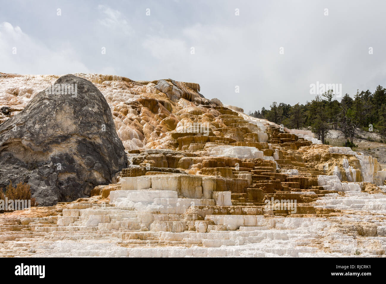 Travertine terrace hi-res stock photography and images - Alamy