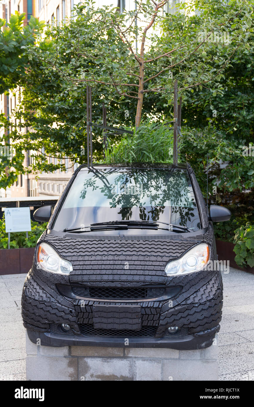 Smart car art hi-res stock photography and images - Alamy