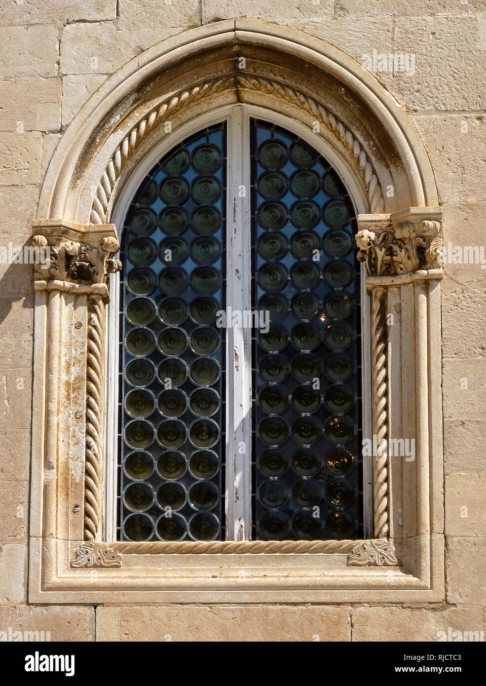 Arched window on the facade of the Rector's Palace, Dubrovnik Old Town ...