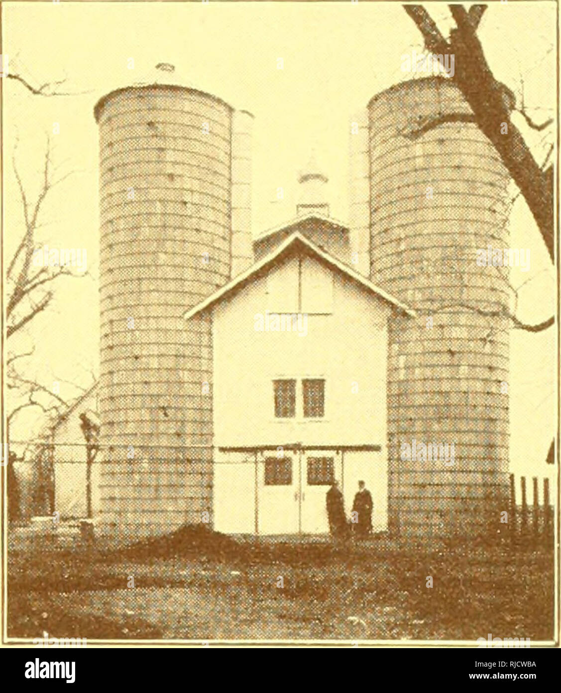 Stave silo hi-res stock photography and images - Alamy