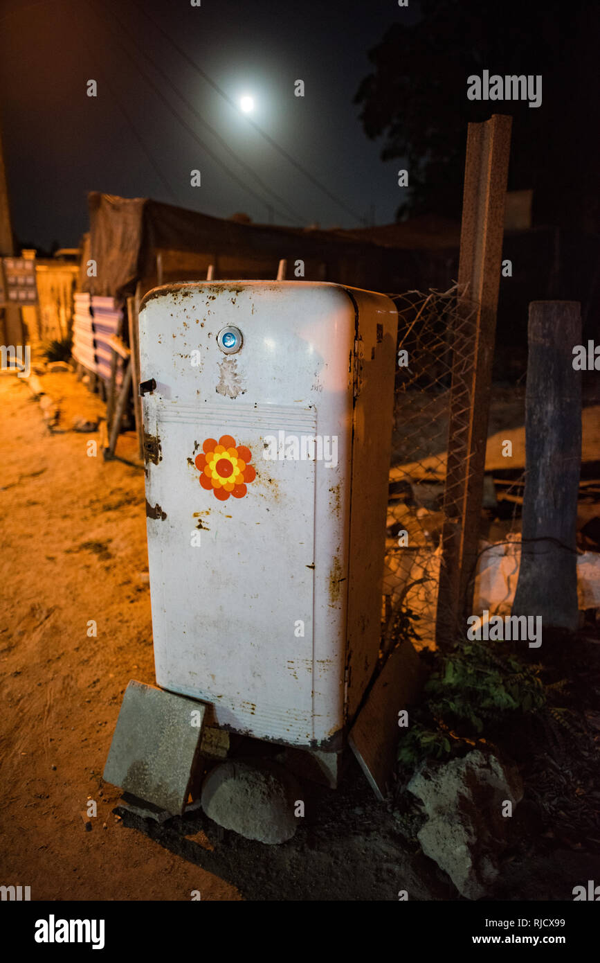Outdoor Fridge in the Cuban night Stock Photo - Alamy