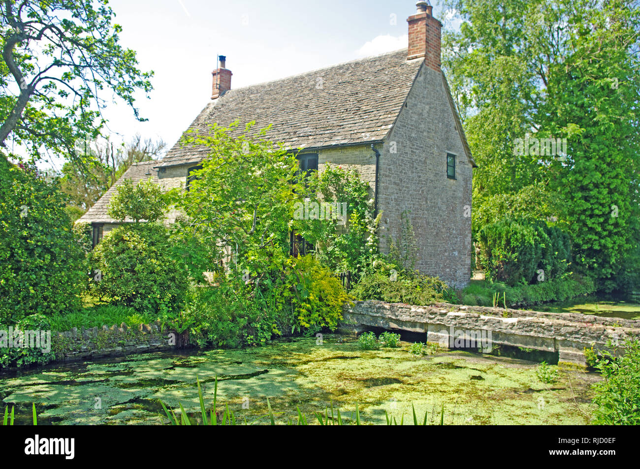 Ashton keynes hi-res stock photography and images - Alamy
