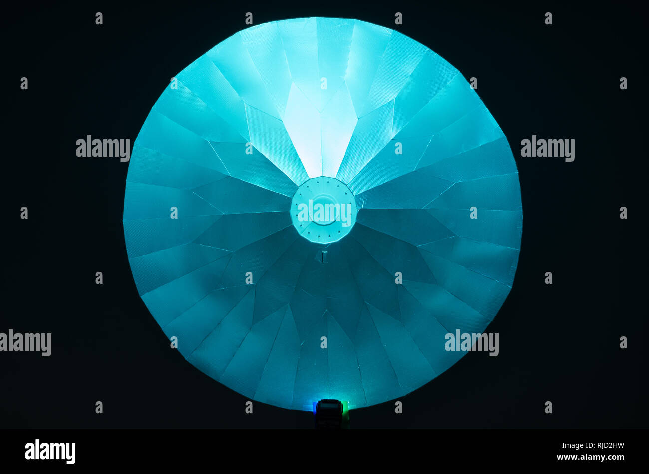Convex or concave? Optical illusion created by light and big parabolic ...